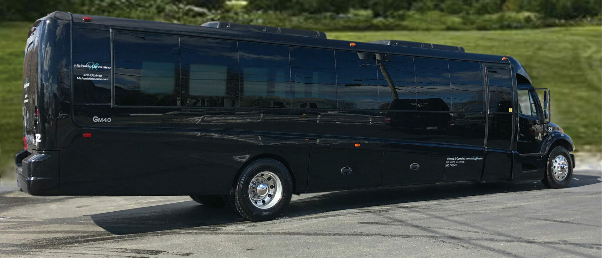 Luxury Limo Bus