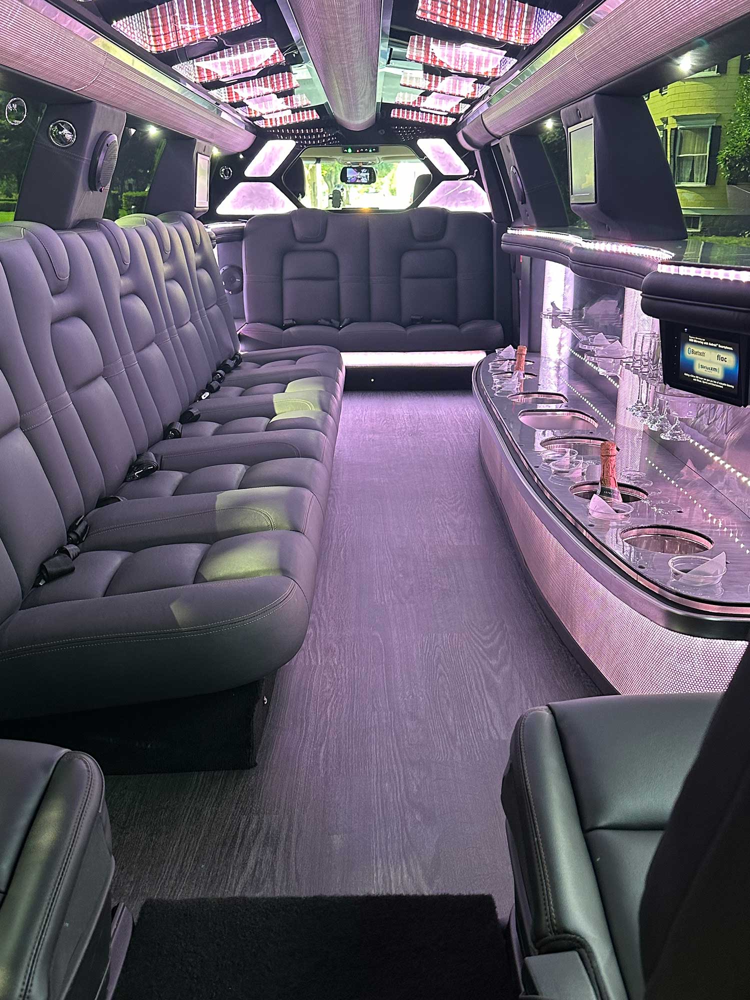 Top Luxury Limo Rental in Massachusetts| Michael's Limousine